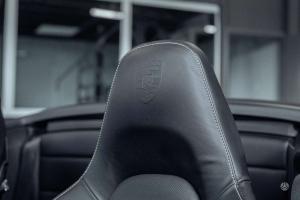 Black Porsche 911 2016 in Vilnius, with an engine capacity of 3.80 L and mileage of 125 thousand km for 109999 €, photo 36 on AUTOMOTO.COM.LV