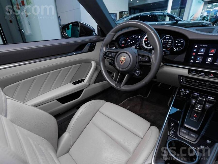 Черный Порше 911 2023 в Рига, объемом двигателя 3.00 л и пробегом 52 тыс. км за 150000 €, фото 19 на AUTOMOTO.COM.LV