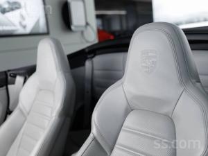 Черный Порше 911 2023 в Рига, объемом двигателя 3.00 л и пробегом 52 тыс. км за 150000 €, фото 34 на AUTOMOTO.COM.LV