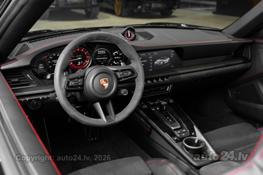 Melns Porsche 911 2024 Rīga, ar dzinēja tilpumu 3.00 L un nobraukumu 4 tūkst. km par 169000 €, foto 10 vietnē AUTOMOTO.COM.LV
