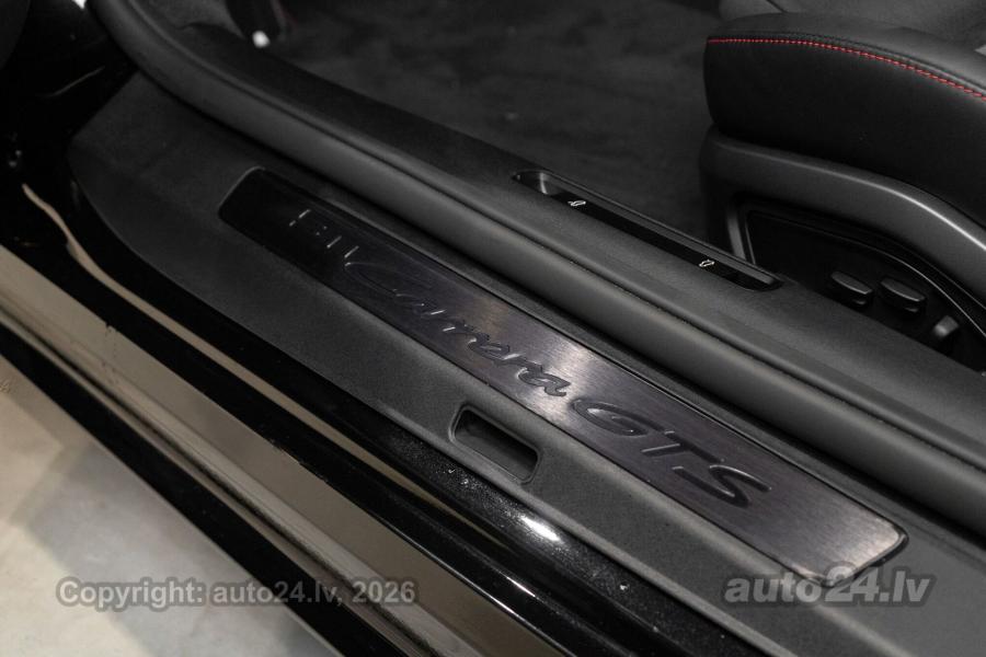 Melns Porsche 911 2024 Rīga, ar dzinēja tilpumu 3.00 L un nobraukumu 4 tūkst. km par 169000 €, foto 18 vietnē AUTOMOTO.COM.LV