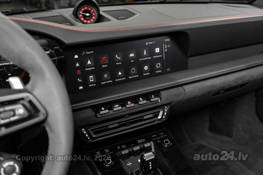 Melns Porsche 911 2024 Rīga, ar dzinēja tilpumu 3.00 L un nobraukumu 4 tūkst. km par 169000 €, foto 24 vietnē AUTOMOTO.COM.LV