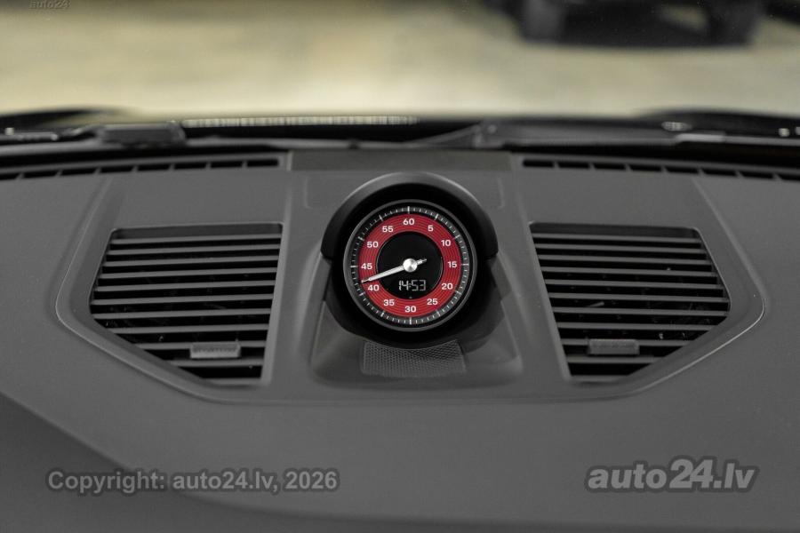 Черный Порше 911 2024 в Рига, объемом двигателя 3.00 л и пробегом 4 тыс. км за 169000 €, фото 25 на AUTOMOTO.COM.LV