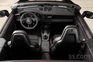Melns Porsche 911 2024 Rīga, ar dzinēja tilpumu 3.00 L un nobraukumu 4 tūkst. km par 169000 €, foto 12 vietnē AUTOMOTO.COM.LV