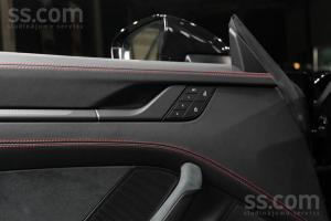 Melns Porsche 911 2024 Rīga, ar dzinēja tilpumu 3.00 L un nobraukumu 4 tūkst. km par 169000 €, foto 16 vietnē AUTOMOTO.COM.LV