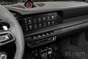 Melns Porsche 911 2024 Rīga, ar dzinēja tilpumu 3.00 L un nobraukumu 4 tūkst. km par 169000 €, foto 23 vietnē AUTOMOTO.COM.LV