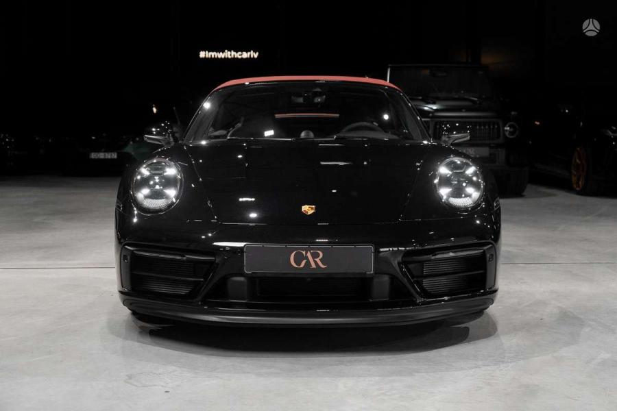 Черный Порше 911 2024 в Рига, объемом двигателя 2.98 л и пробегом 4 тыс. км за 169000 €, фото 3 на AUTOMOTO.COM.LV