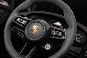 Черный Порше 911 2024 в Рига, объемом двигателя 2.98 л и пробегом 4 тыс. км за 169000 €, фото 19 на AUTOMOTO.COM.LV