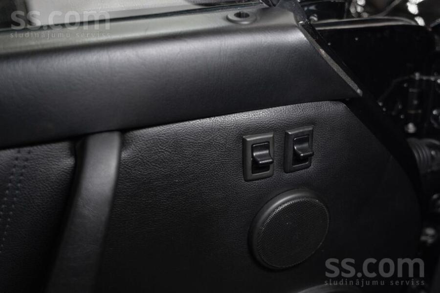 Черный Порше 911 1991 в Рига, объемом двигателя 3.50 л и пробегом 92 тыс. км за 95000 €, фото 23 на AUTOMOTO.COM.LV