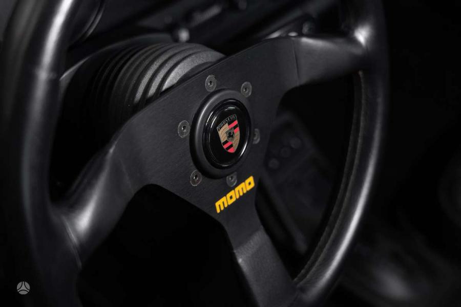 Black Porsche 911 1991 in Riga, with an engine capacity of 3.60 L and mileage of 92 thousand km for 95000 €, photo 13 on AUTOMOTO.COM.LV