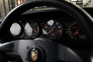 Black Porsche 911 1991 in Riga, with an engine capacity of 3.60 L and mileage of 92 thousand km for 95000 €, photo 14 on AUTOMOTO.COM.LV