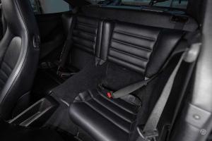 Black Porsche 911 1991 in Riga, with an engine capacity of 3.60 L and mileage of 92 thousand km for 95000 €, photo 26 on AUTOMOTO.COM.LV