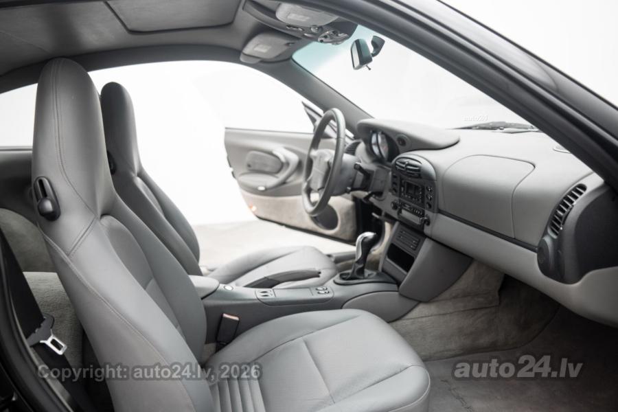 Melns Porsche 911 1998 Tallina, ar dzinēja tilpumu 3.40 L un nobraukumu 194 tūkst. km par 29999 €, foto 12 vietnē AUTOMOTO.COM.LV