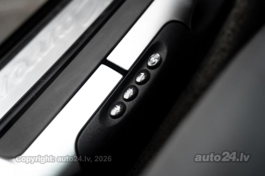 Melns Porsche 911 1998 Tallina, ar dzinēja tilpumu 3.40 L un nobraukumu 194 tūkst. km par 29999 €, foto 14 vietnē AUTOMOTO.COM.LV