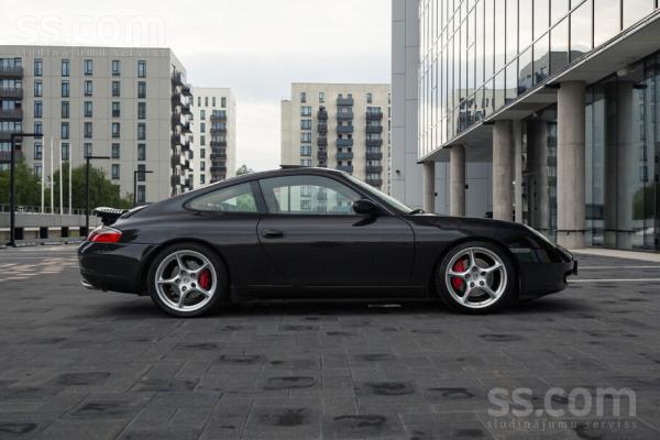 Black Porsche 911 2000 in Riga, with an engine capacity of 3.40 L and mileage of 90 thousand km for 36999 €, photo 3 on AUTOMOTO.COM.LV
