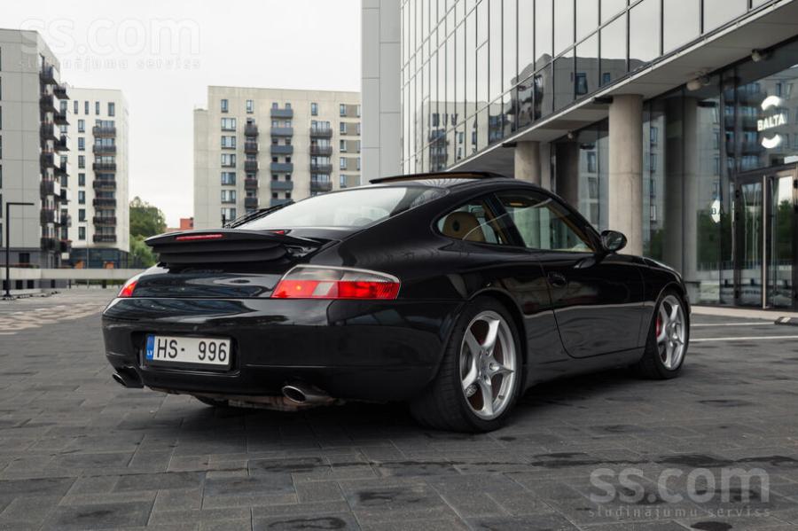 Черный Порше 911 2000 в Рига, объемом двигателя 3.40 л и пробегом 90 тыс. км за 36999 €, фото 9 на AUTOMOTO.COM.LV