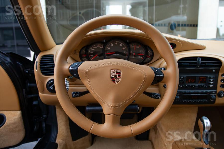 Черный Порше 911 2000 в Рига, объемом двигателя 3.40 л и пробегом 90 тыс. км за 36999 €, фото 12 на AUTOMOTO.COM.LV