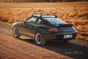 Black Porsche 911 2000 in Tartu, with an engine capacity of 3.40 L and mileage of 237 thousand km for 37999 €, photo  on AUTOMOTO.COM.LV