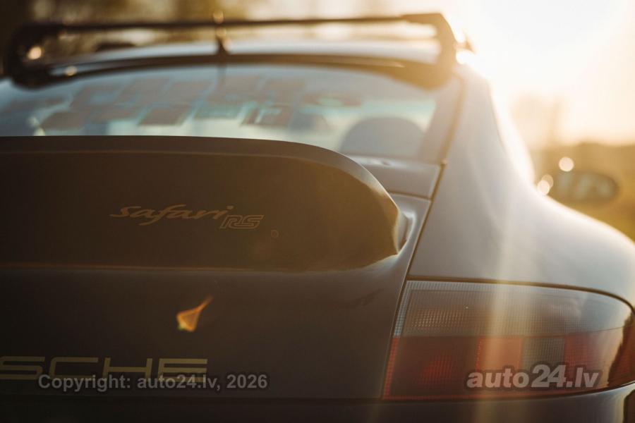 Melns Porsche 911 2000 Tartu, ar dzinēja tilpumu 3.40 L un nobraukumu 237 tūkst. km par 37999 €, foto 20 vietnē AUTOMOTO.COM.LV