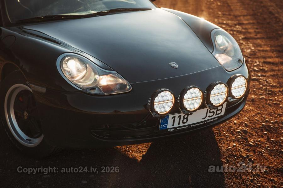 Melns Porsche 911 2000 Tartu, ar dzinēja tilpumu 3.40 L un nobraukumu 237 tūkst. km par 37999 €, foto 21 vietnē AUTOMOTO.COM.LV