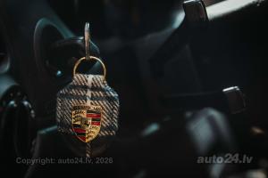 Melns Porsche 911 2000 Tartu, ar dzinēja tilpumu 3.40 L un nobraukumu 237 tūkst. km par 37999 €, foto 22 vietnē AUTOMOTO.COM.LV