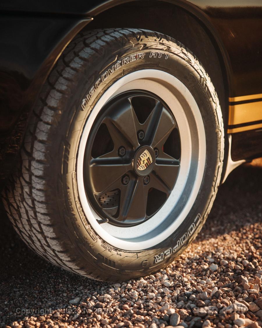 Melns Porsche 911 2000 Tartu, ar dzinēja tilpumu 3.40 L un nobraukumu 237 tūkst. km par 37999 €, foto 27 vietnē AUTOMOTO.COM.LV