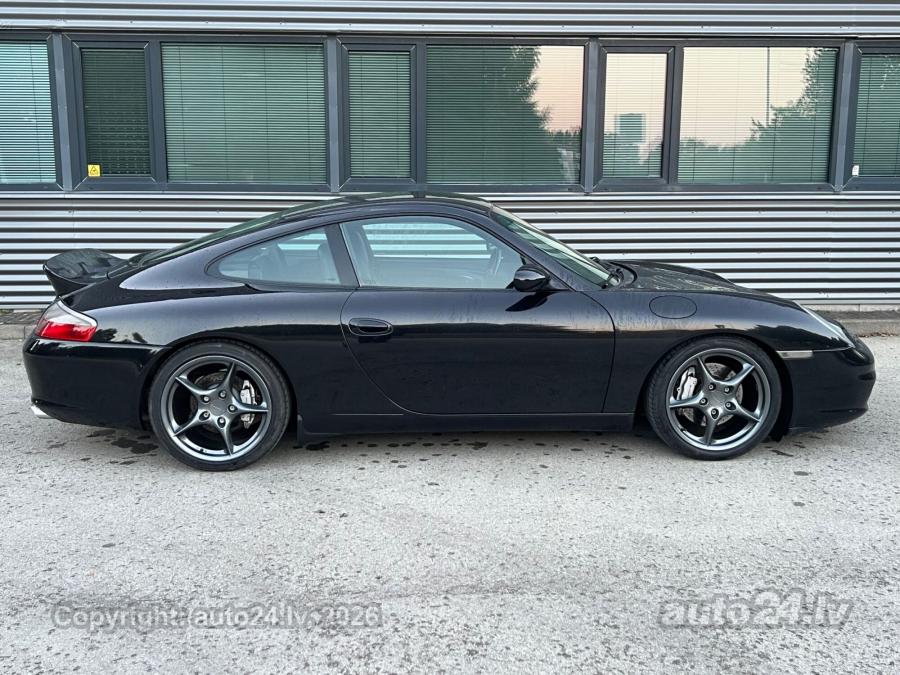 Черный Порше 911 2002 в Таллин, объемом двигателя 3.60 л и пробегом 236 тыс. км за 25990 €, фото 6 на AUTOMOTO.COM.LV