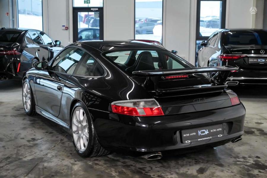 Black Porsche 911 2004 in Kaunas, with an engine capacity of 3.60 L and mileage of 81 thousand km for 77750 €, photo 12 on AUTOMOTO.COM.LV