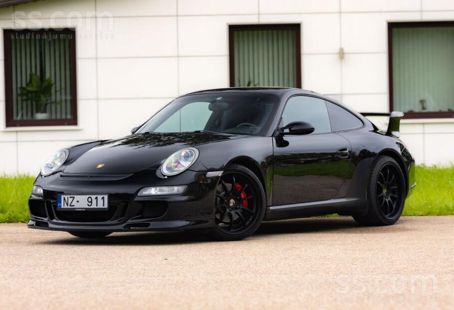 Black Porsche 911 2004 in Jelgava, with an engine capacity of 3.60 L and mileage of 140 thousand km for 35022 €, photo 3 on AUTOMOTO.COM.LV