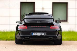 Black Porsche 911 2004 in Jelgava, with an engine capacity of 3.60 L and mileage of 140 thousand km for 35022 €, photo 5 on AUTOMOTO.COM.LV