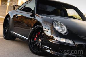 Black Porsche 911 2004 in Jelgava, with an engine capacity of 3.60 L and mileage of 140 thousand km for 35022 €, photo 9 on AUTOMOTO.COM.LV