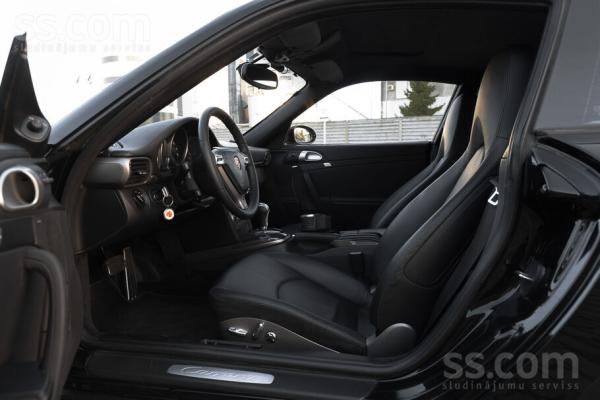 Black Porsche 911 2004 in Jelgava, with an engine capacity of 3.60 L and mileage of 140 thousand km for 35022 €, photo 9 on AUTOMOTO.COM.LV