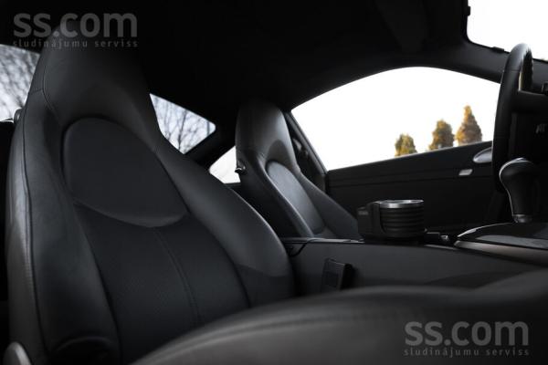 Black Porsche 911 2004 in Jelgava, with an engine capacity of 3.60 L and mileage of 140 thousand km for 35022 €, photo 10 on AUTOMOTO.COM.LV