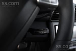 Black Porsche 911 2004 in Jelgava, with an engine capacity of 3.60 L and mileage of 140 thousand km for 35022 €, photo 14 on AUTOMOTO.COM.LV