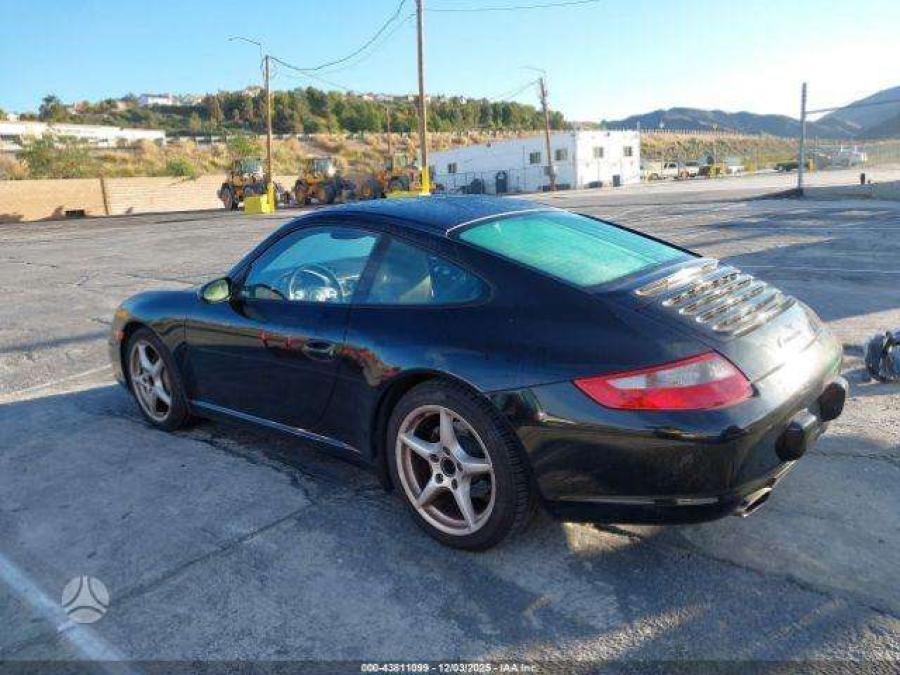 Black Porsche 911 2005 in Klaipeda, with an engine capacity of 3.60 L and mileage of 223 thousand km for 11000 €, photo 3 on AUTOMOTO.COM.LV