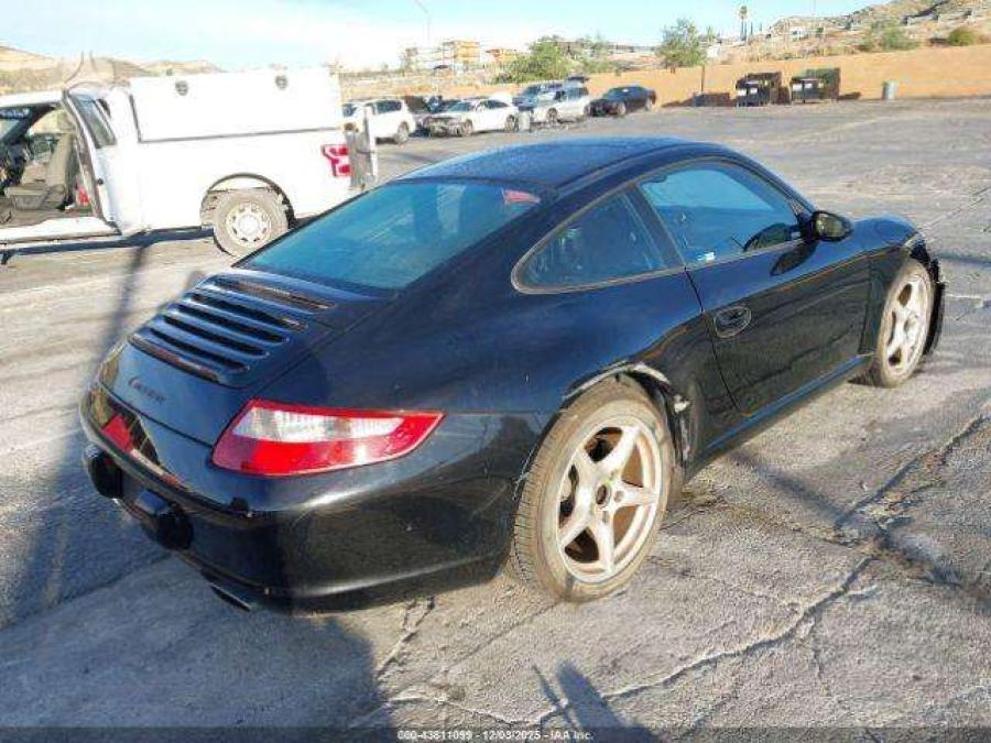 Black Porsche 911 2005 in Klaipeda, with an engine capacity of 3.60 L and mileage of 223 thousand km for 11000 €, photo 4 on AUTOMOTO.COM.LV