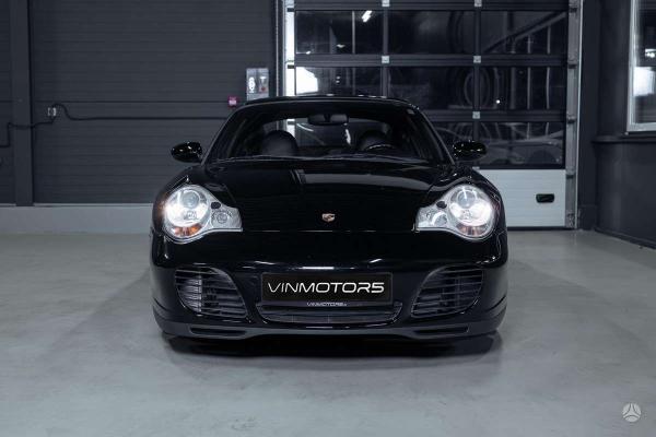 Melns Porsche 911 2005 Viļņa, ar dzinēja tilpumu 3.60 L un nobraukumu 115 tūkst. km par 37000 €, foto 3 vietnē AUTOMOTO.COM.LV