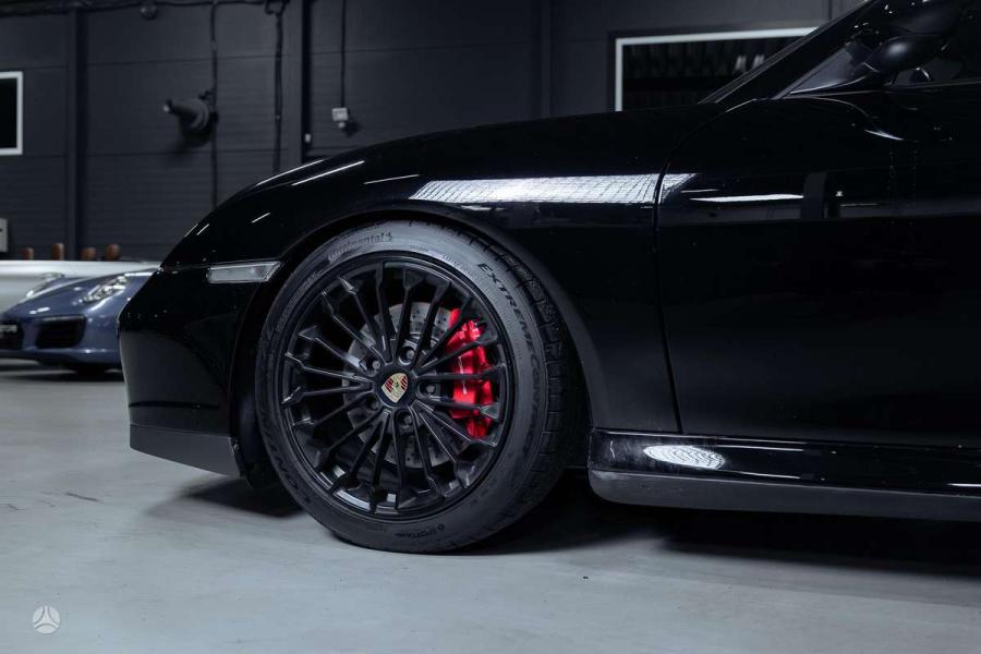 Melns Porsche 911 2005 Viļņa, ar dzinēja tilpumu 3.60 L un nobraukumu 115 tūkst. km par 37000 €, foto 9 vietnē AUTOMOTO.COM.LV