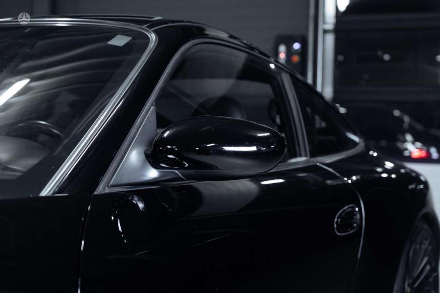 Melns Porsche 911 2005 Viļņa, ar dzinēja tilpumu 3.60 L un nobraukumu 115 tūkst. km par 37000 €, foto 12 vietnē AUTOMOTO.COM.LV