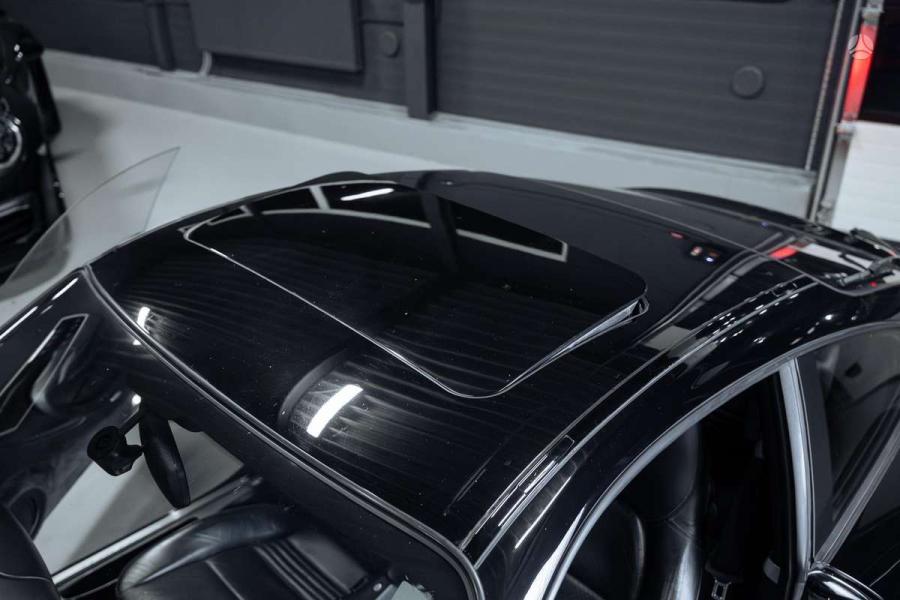 Melns Porsche 911 2005 Viļņa, ar dzinēja tilpumu 3.60 L un nobraukumu 115 tūkst. km par 37000 €, foto 13 vietnē AUTOMOTO.COM.LV