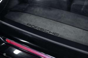Melns Porsche 911 2005 Viļņa, ar dzinēja tilpumu 3.60 L un nobraukumu 115 tūkst. km par 37000 €, foto 16 vietnē AUTOMOTO.COM.LV