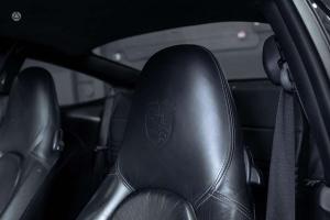 Melns Porsche 911 2005 Viļņa, ar dzinēja tilpumu 3.60 L un nobraukumu 115 tūkst. km par 37000 €, foto 18 vietnē AUTOMOTO.COM.LV