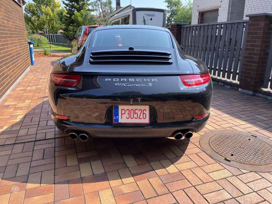 Black Porsche 911 2013 in Alytus, with an engine capacity of 3.80 L and mileage of 59 thousand km for 59290 €, photo 7 on AUTOMOTO.COM.LV