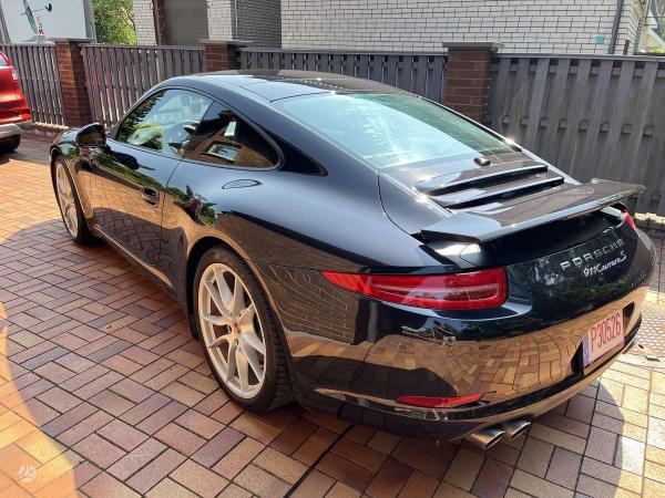Черный Порше 911 2013 в Алитус, объемом двигателя 3.80 л и пробегом 59 тыс. км за 59290 €, фото 8 на AUTOMOTO.COM.LV