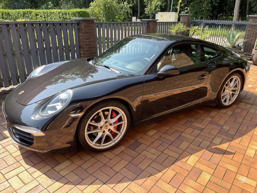 Black Porsche 911 2013 in Alytus, with an engine capacity of 3.80 L and mileage of 59 thousand km for 59290 €, photo 10 on AUTOMOTO.COM.LV