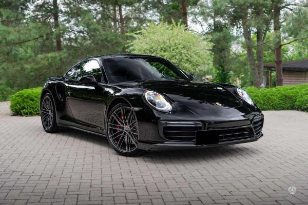 Black Porsche 911 2017 in Kaunas, with an engine capacity of 3.80 L and mileage of 20 thousand km for 116000 €, photo 2 on AUTOMOTO.COM.LV