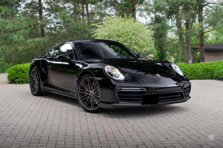 Black Porsche 911 2017 in Kaunas, with an engine capacity of 3.80 L and mileage of 20 thousand km for 116000 €, photo 3 on AUTOMOTO.COM.LV