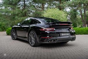 Black Porsche 911 2017 in Kaunas, with an engine capacity of 3.80 L and mileage of 20 thousand km for 116000 €, photo 5 on AUTOMOTO.COM.LV