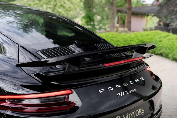 Black Porsche 911 2017 in Kaunas, with an engine capacity of 3.80 L and mileage of 20 thousand km for 116000 €, photo 10 on AUTOMOTO.COM.LV