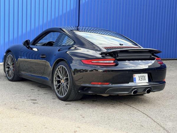 Melns Porsche 911 2017 Kauņa, ar dzinēja tilpumu 2.98 L un nobraukumu 87 tūkst. km par 84911 €, foto 7 vietnē AUTOMOTO.COM.LV